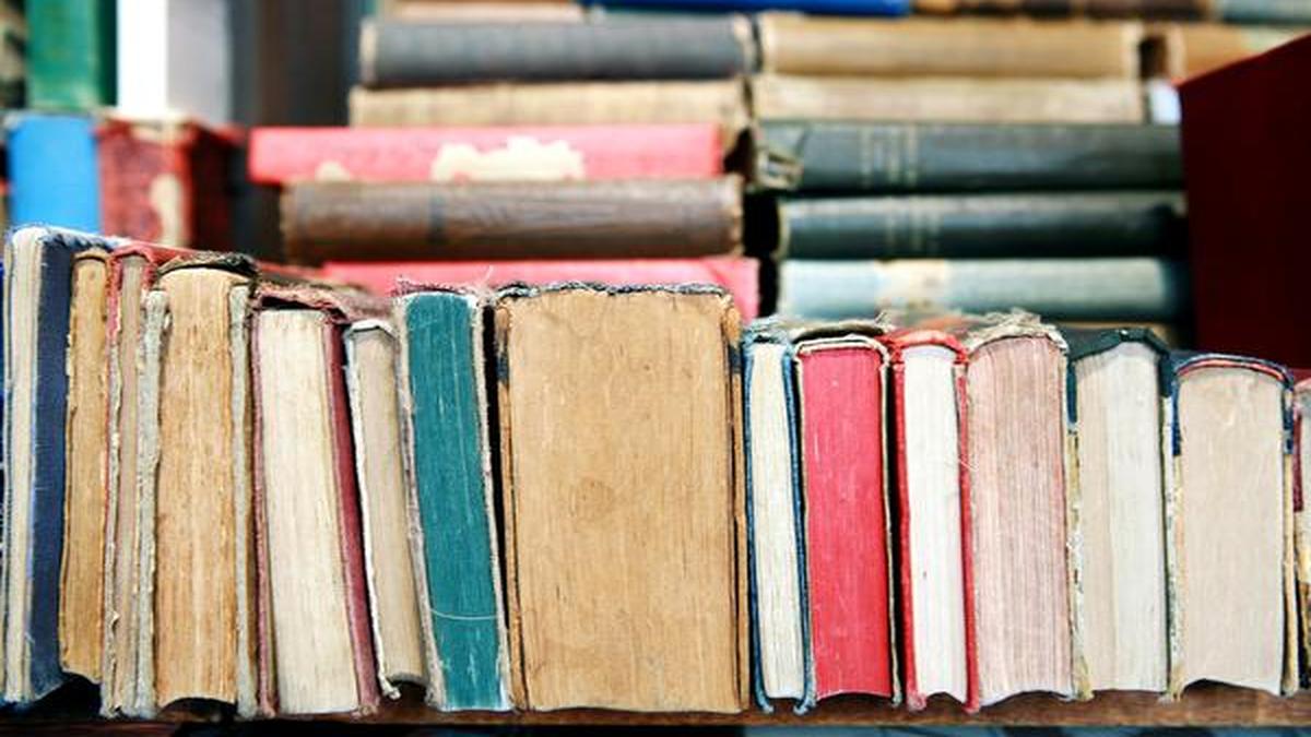 The Book Hunters of Katpadi by Pradeep Sebastian reviewed by Anusua ...