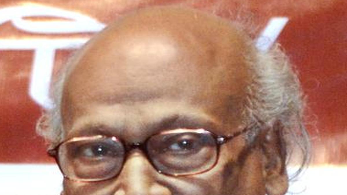 Shankha Ghosh: A gifted and sensitive writer - The Hindu