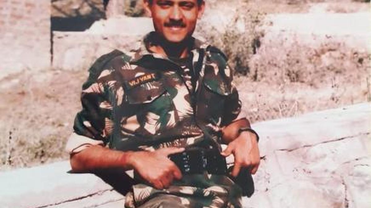 Kargil hero Capt Vijyant Thapar’s life now relived in a biography - The ...