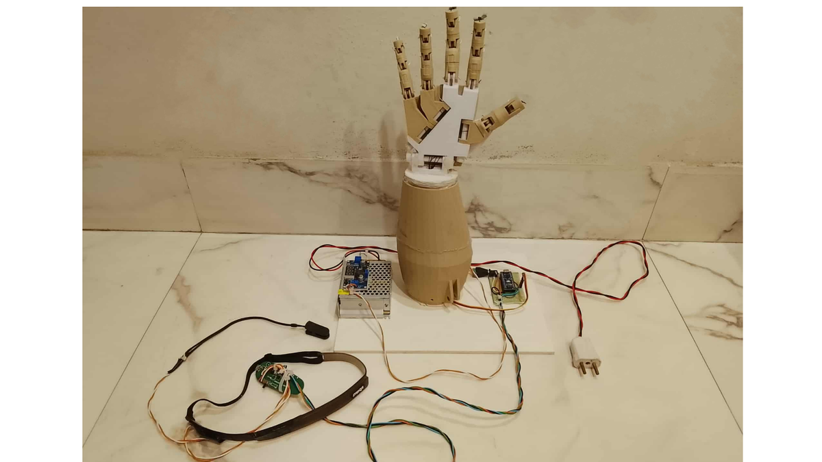 Real-Time Brain-Controlled Robotic Hand Turns Thoughts into Motion - The Hindu