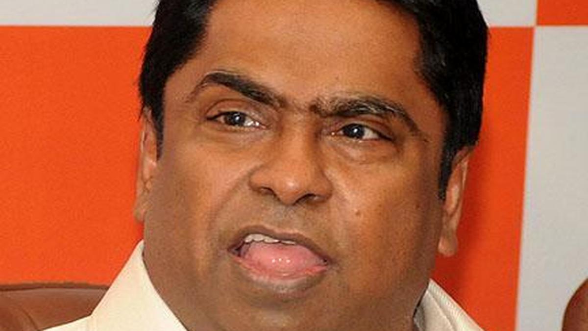 Sivasankaran makes another offer to Tatas to settle dues - The Hindu