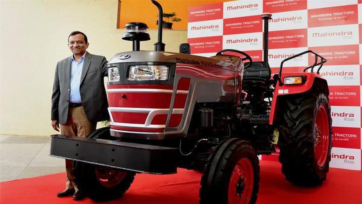 M&M displays driverless tractor; commercial rollout in 2018 - The Hindu