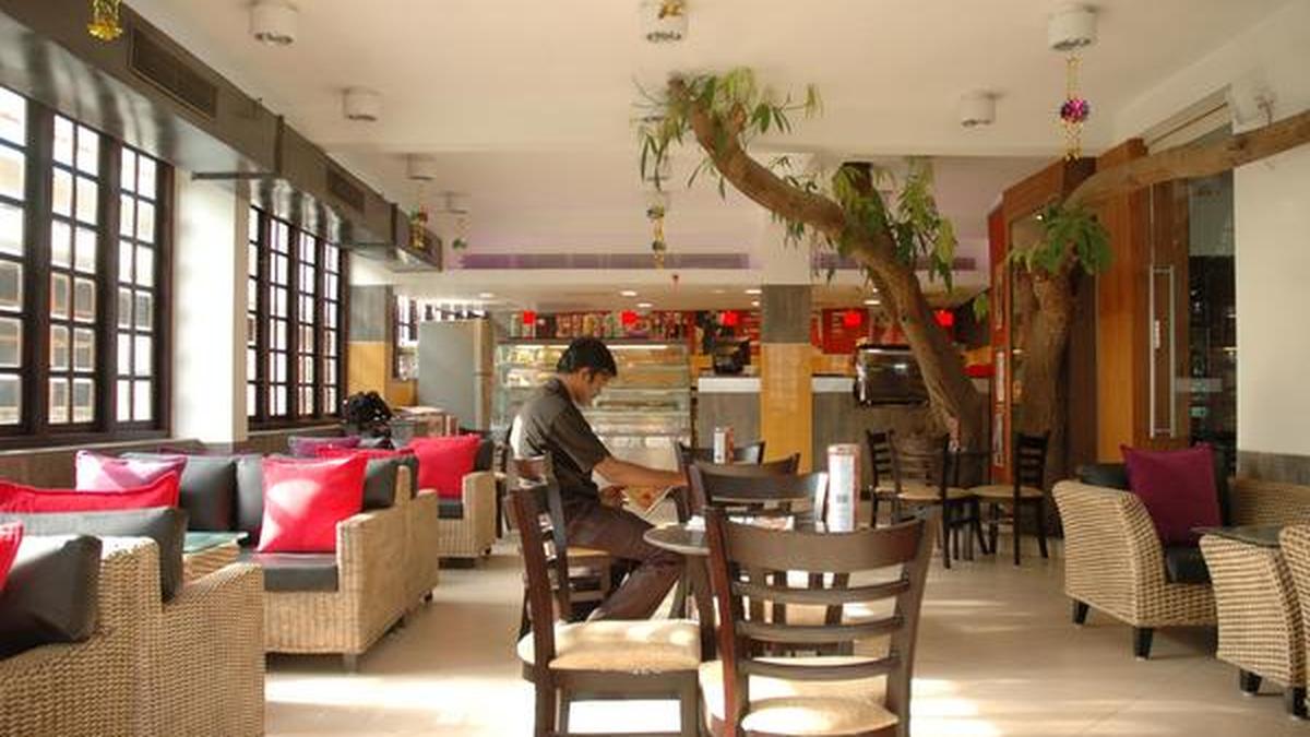 Tech to decongest cafeteria operations during peak hours, enabling ...