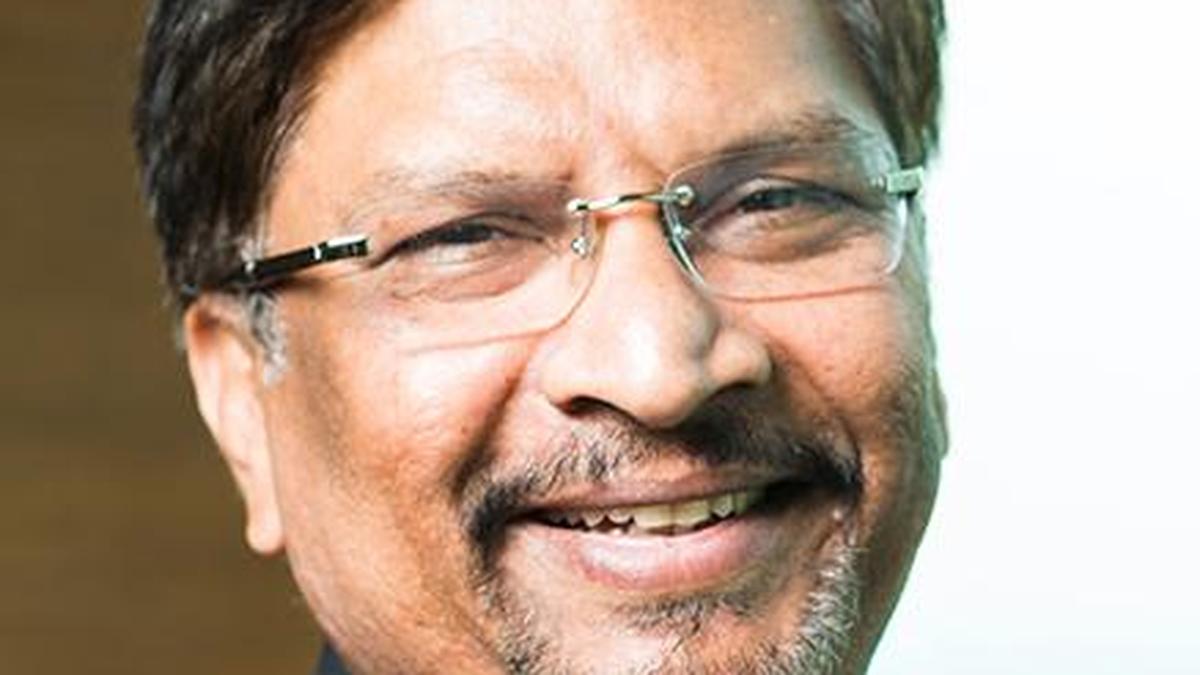 ‘HCL Tech plans to recruit more freshers than lateral hires’ - The Hindu