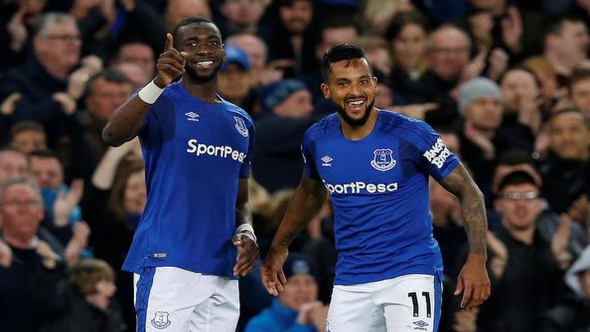 Walcott winner sends Everton eighth; Rockets soar past Timberwolves for ...