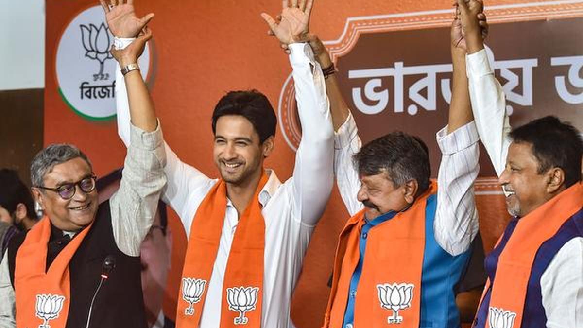 Bengali cinema and television stars join BJP - The Hindu