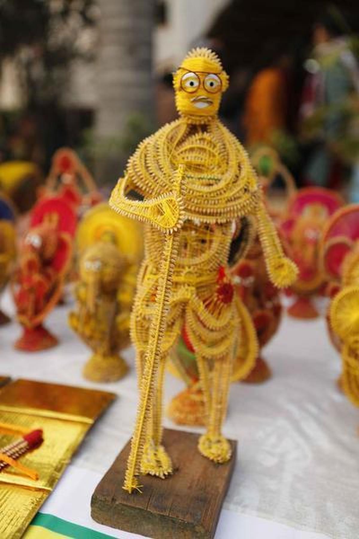 Snapshots from Dastkari Haat Samiti’s handicraft exhibition dedicated ...