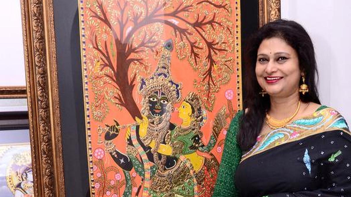 Tanjore and Pattachitra come together in Tejasmi Das’ paintings - The Hindu