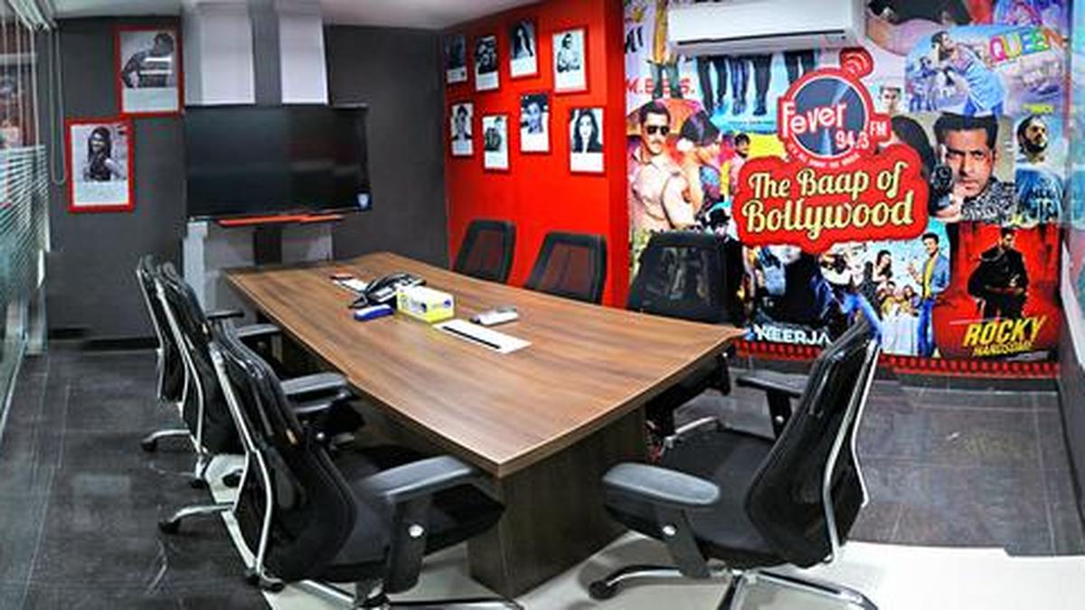 Hyderabad's Fever FM: Waves in the air - The Hindu