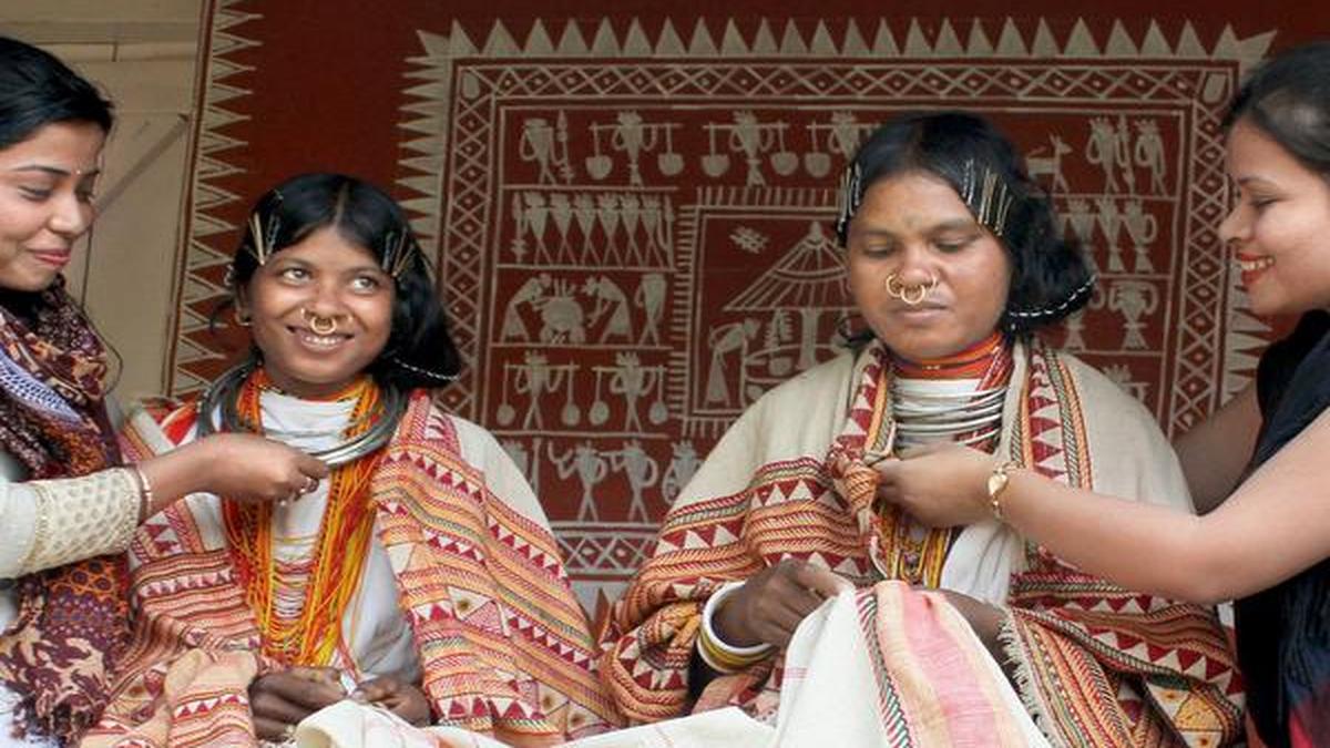 Saora paintings travel from tribal homes to living rooms overseas - The ...