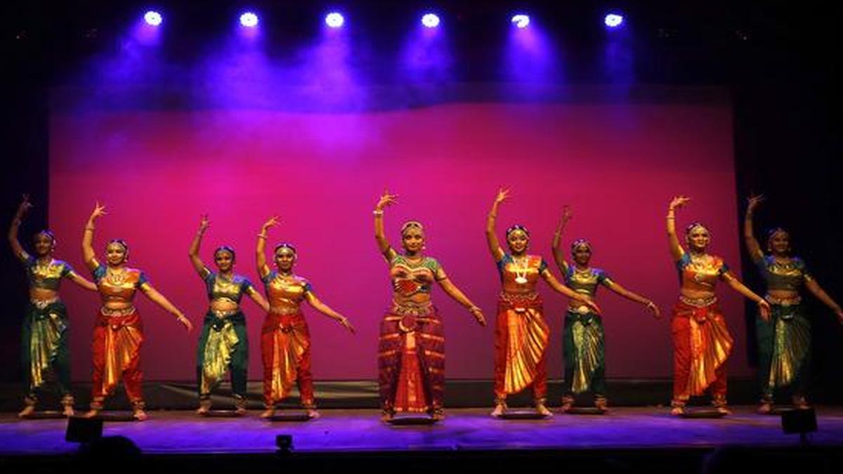 Yamini Reddy brings alive Telugu poets of yore through Kuchipudi - The ...