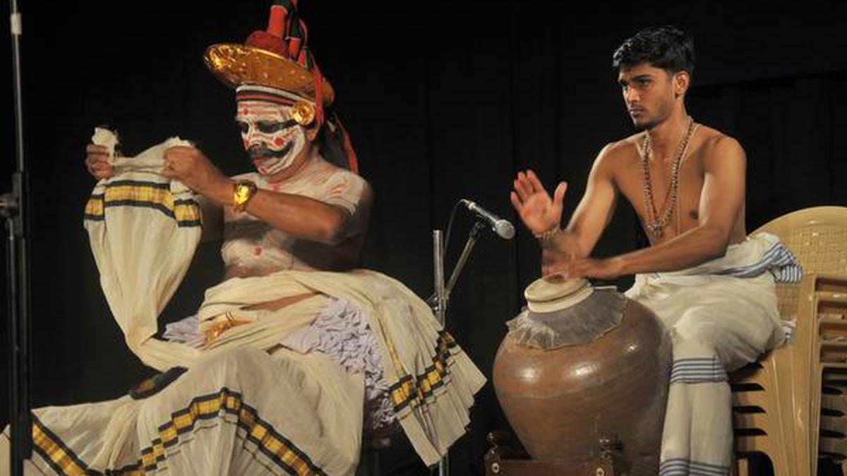 The enduring charm of Chakyar Koothu - The Hindu