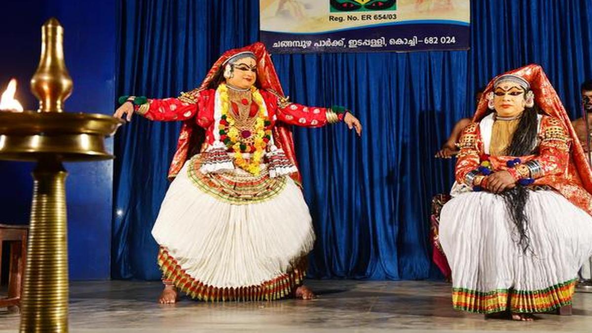 Play of expressions in Kirmeeravadham Kathakali - The Hindu