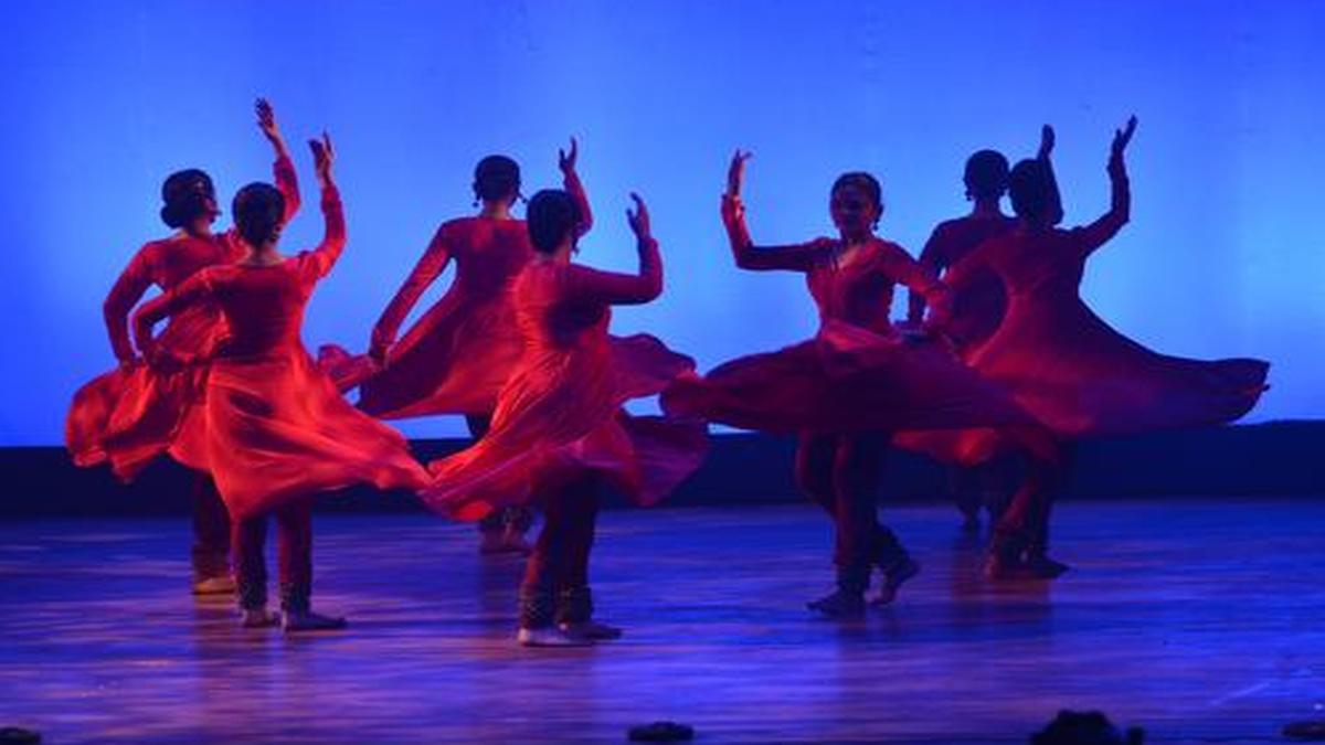 Kumudini Lakhia: The lovable diva of choreography - The Hindu
