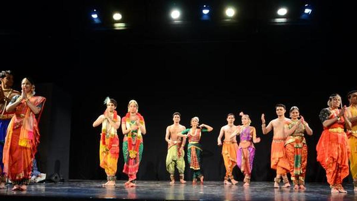 Traditional weddings for the new age - The Hindu