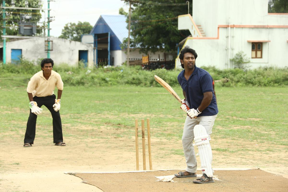 Actors Shanthnu and Prithvi Rajan on ‘Blue Star’ and learning to play ...