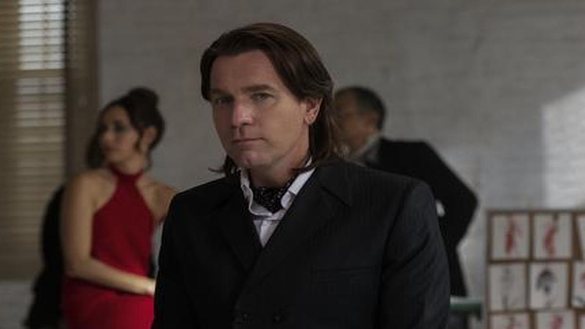 ‘Halston’ review: The miniseries by Daniel Minahan suffers in its very ...