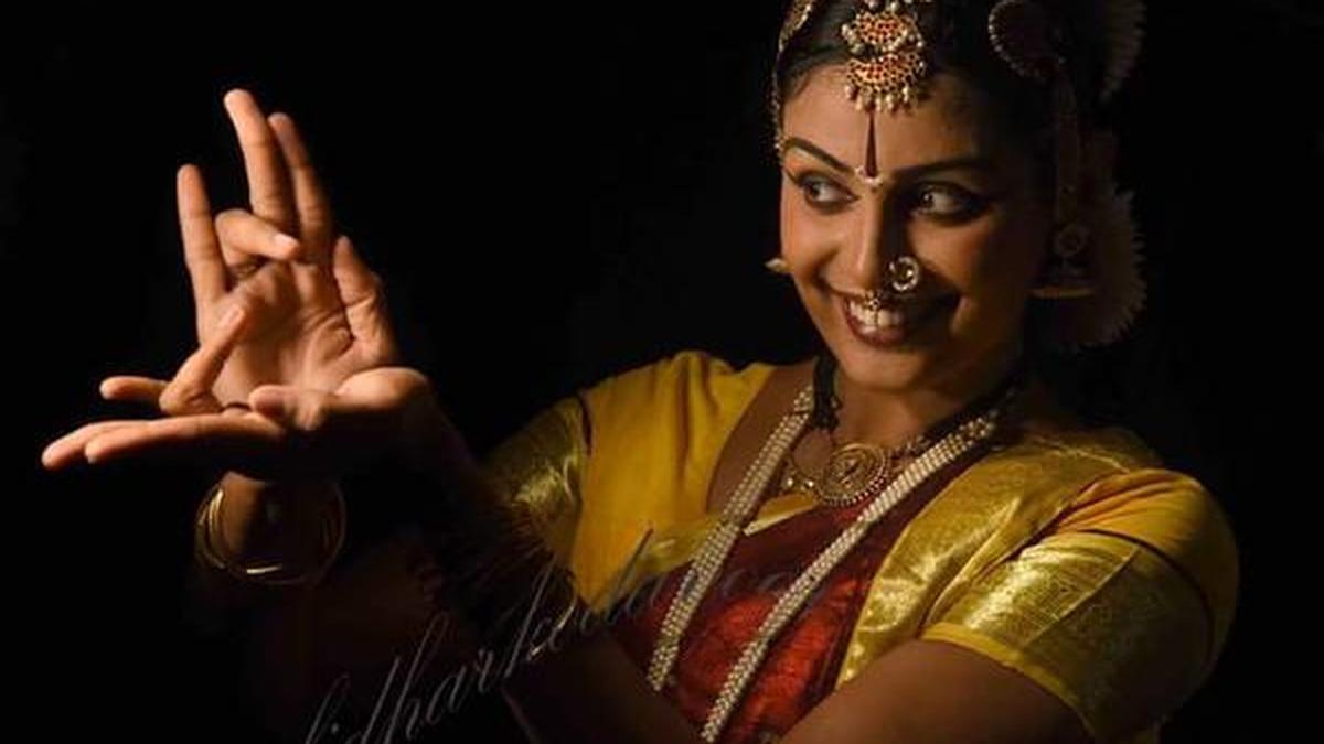 Juggling between the arts - The Hindu