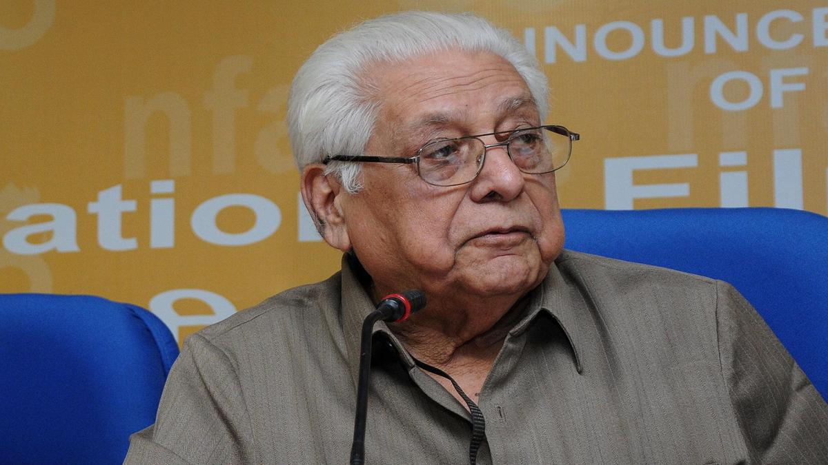 Basu Chatterjee had a great ear for music - The Hindu