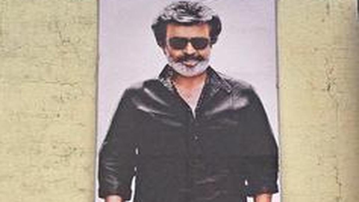 Despite rains, fans pour in to watch Rajinikanth’s ‘Kaala’ in Mumbai ...