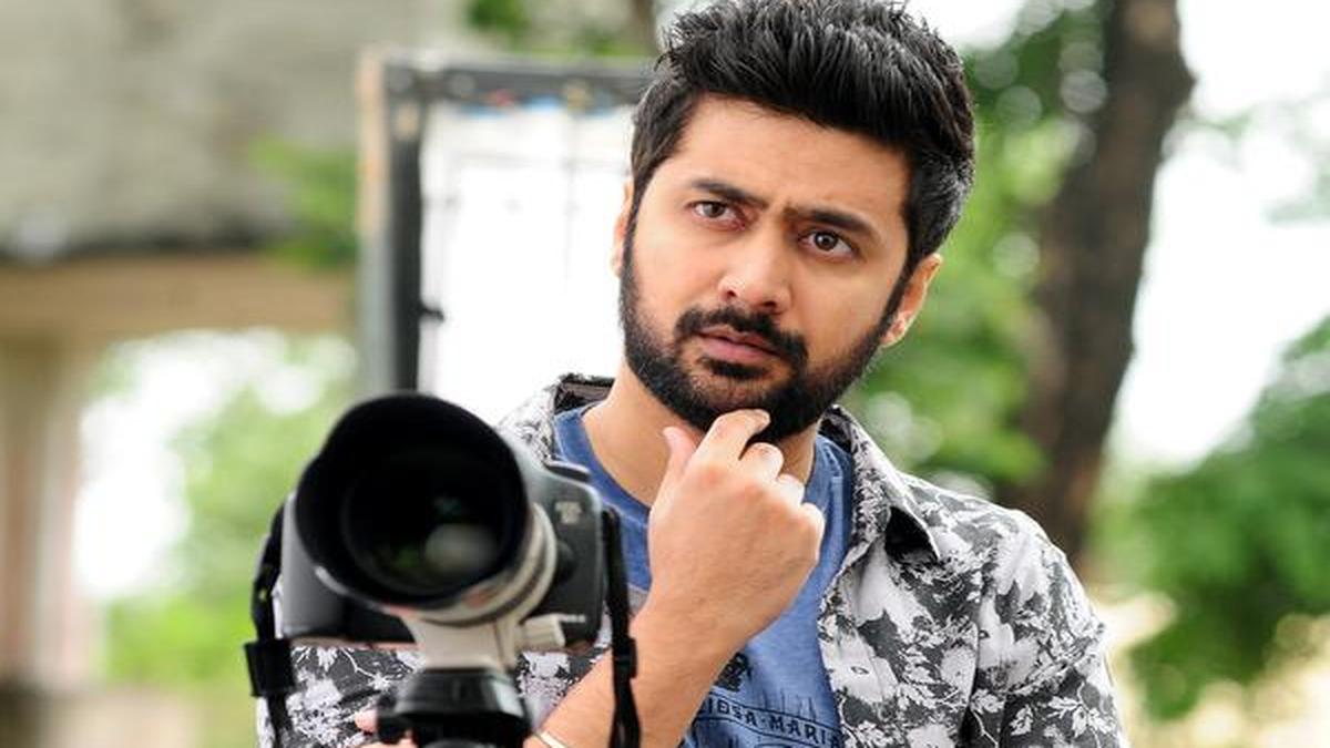 It was easy to work with Nagarjuna, says director Rahul Ravindran ...