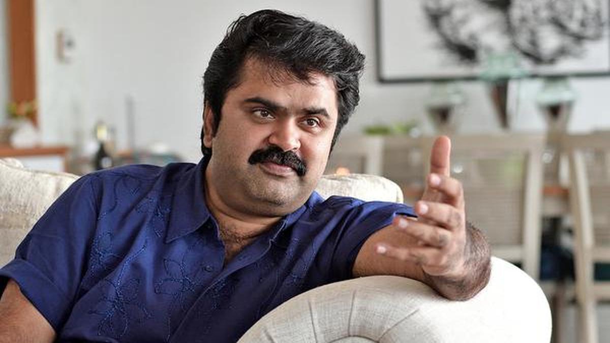 Anoop Menon returns as scenarist - The Hindu