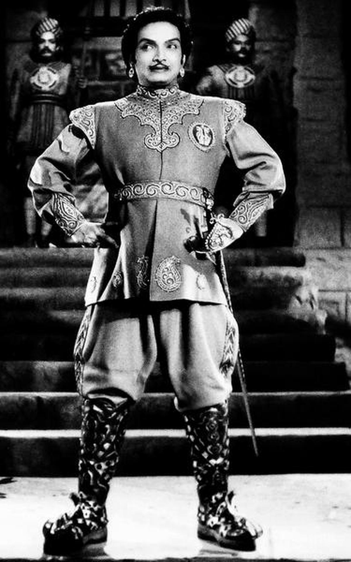 Gusthi with grandfather: The Nambiar you didn’t know - The Hindu