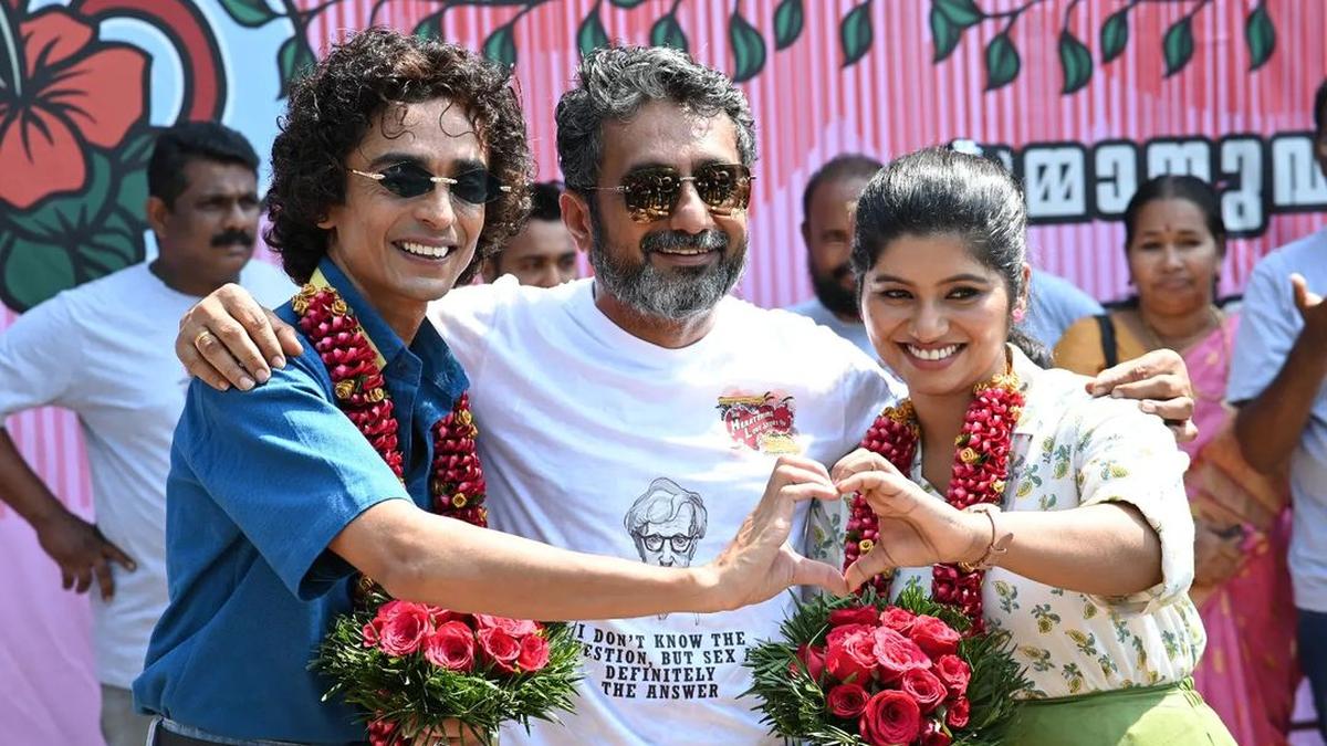 ‘Sureshinteyum Sumalathayudeyum Hridayahariyaya Pranayakatha’, spin-off ...