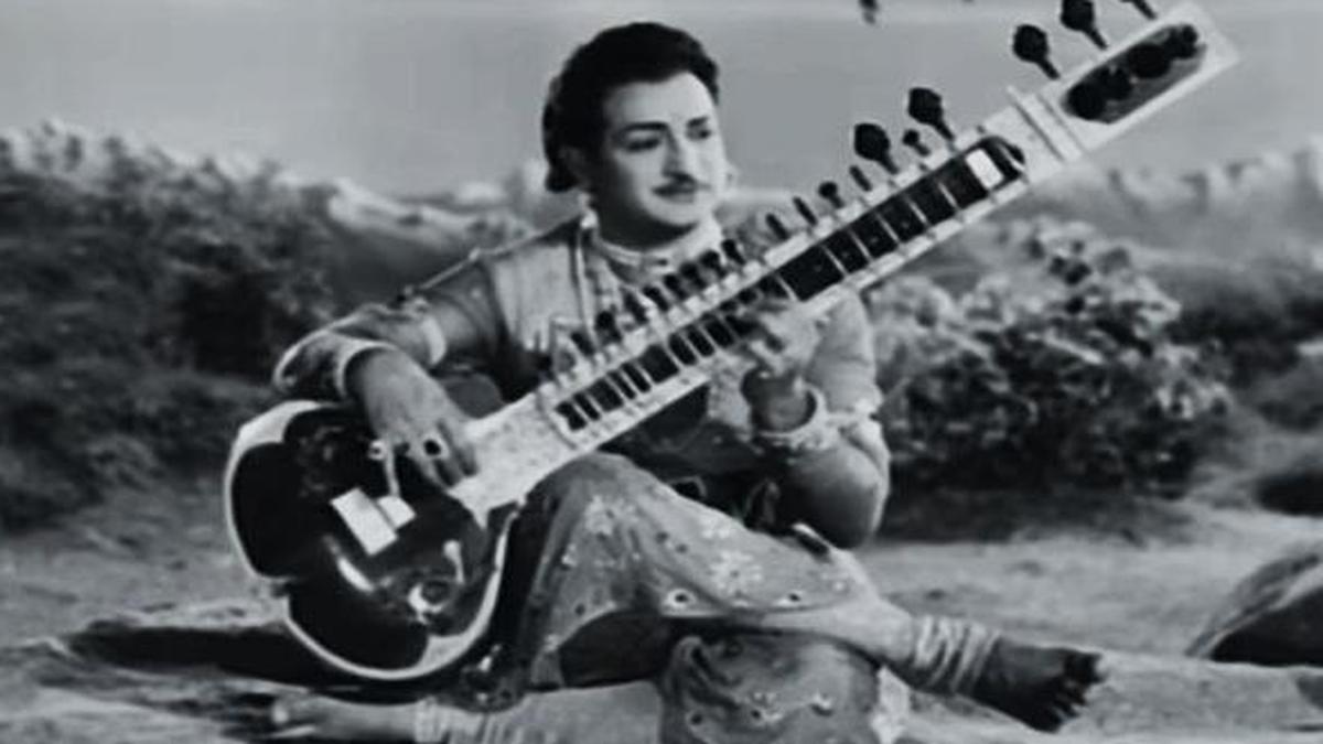 The impeccable rendition: Ghantasala rendering ‘Sivasankaree’ - The Hindu