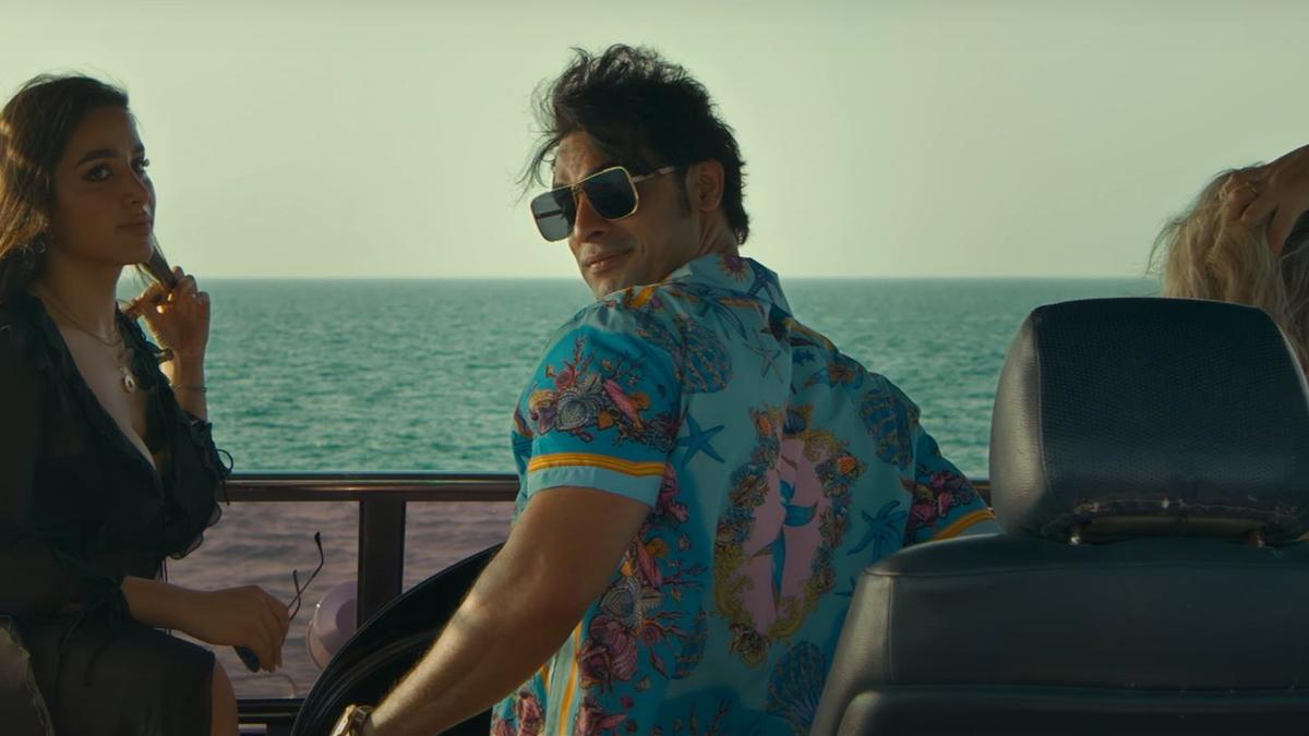 ‘Nadikar’ teaser: Tovino Thomas plays an actor stuck on the wrong side ...