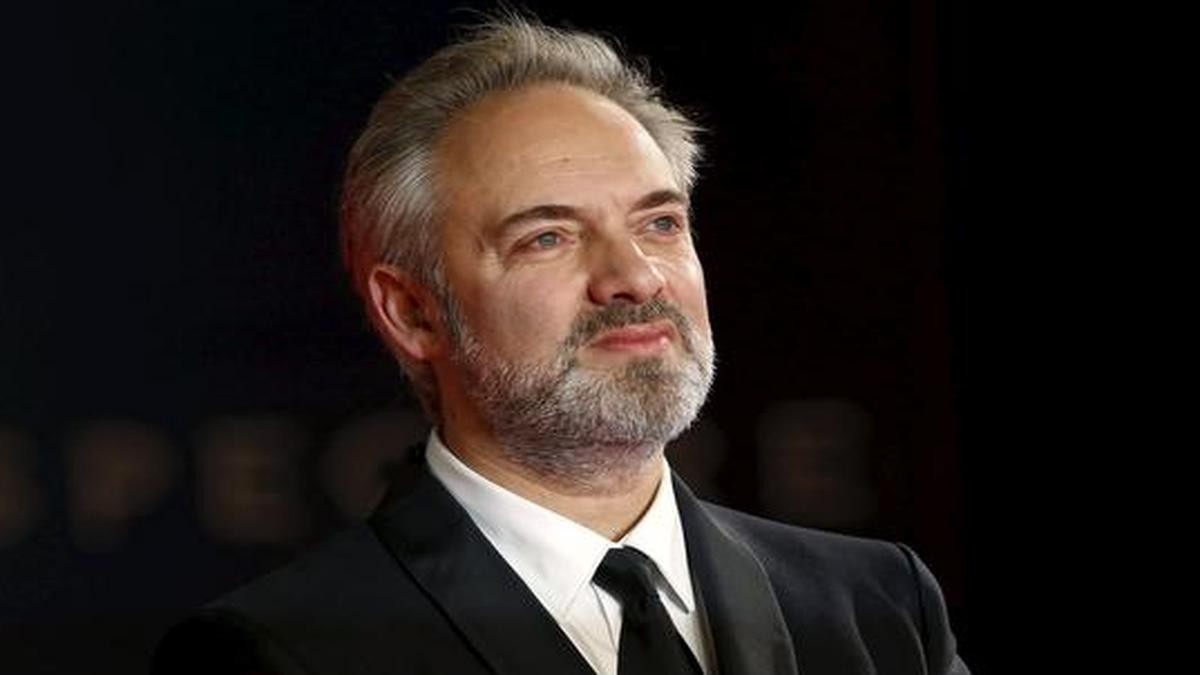 ‘1917’ director Sam Mendes asks Netflix, Amazon to help theatres stay ...