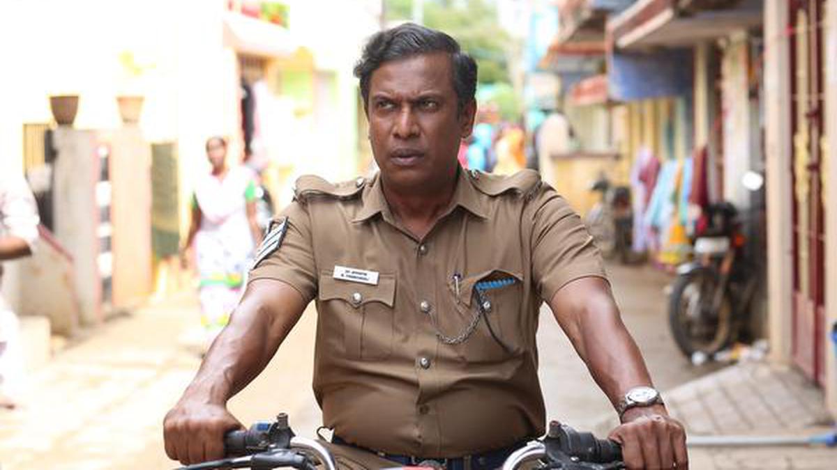 'Writer' movie review: Samuthirakani delivers an impactful performance ...