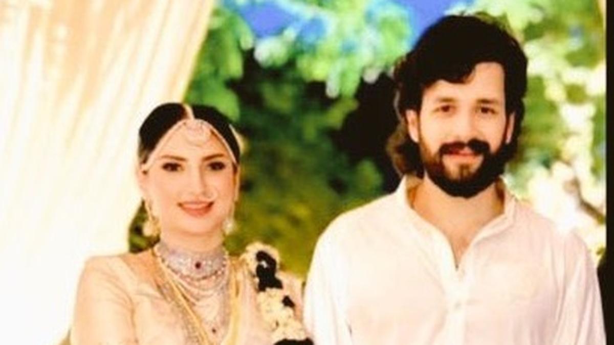 Actor Akhil Akkineni ties the knot with Zainab Ravdjee - The Hindu