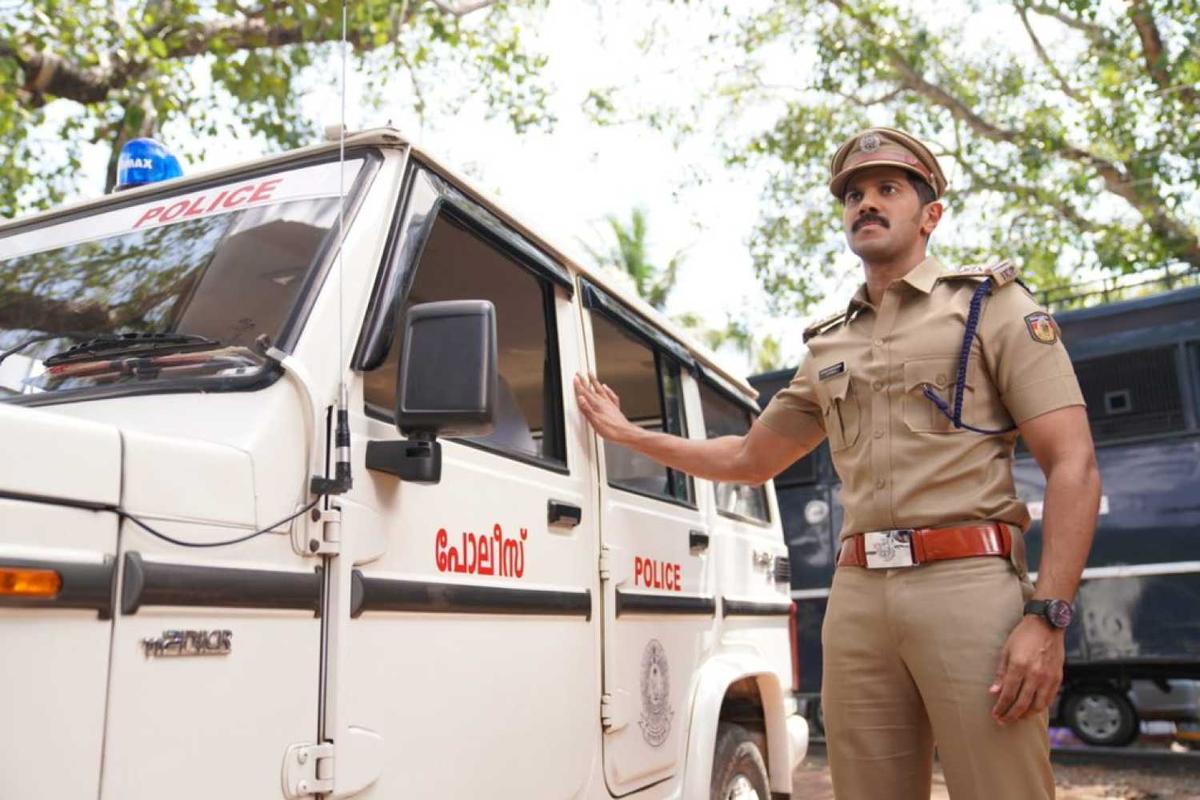 ‘Salute’ movie review: Dulquer Salmaan scores with his restrained ...