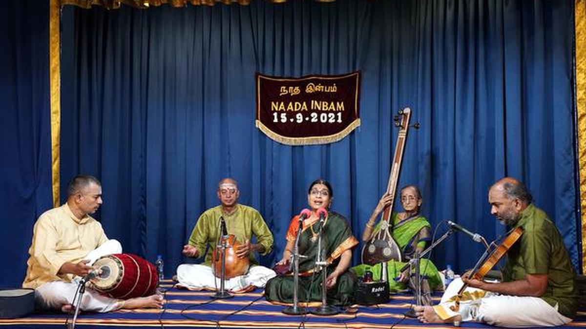 An all-Tamil concert by Varalakshmi Anandkumar - The Hindu