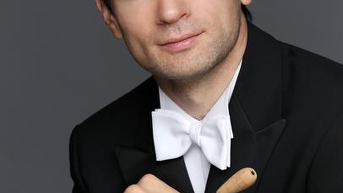 Starry nights and Russian opera - The Hindu