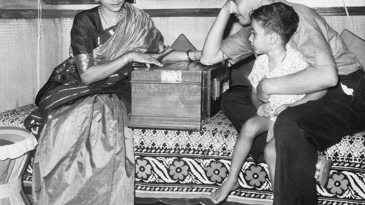 A tribute to the genius of Geeta Dutt, whose 86th birth anniversary was ...