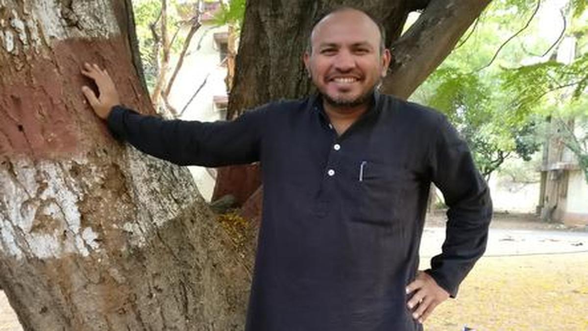 Surendra Singh Negi’s songs depict the reality around us - The Hindu