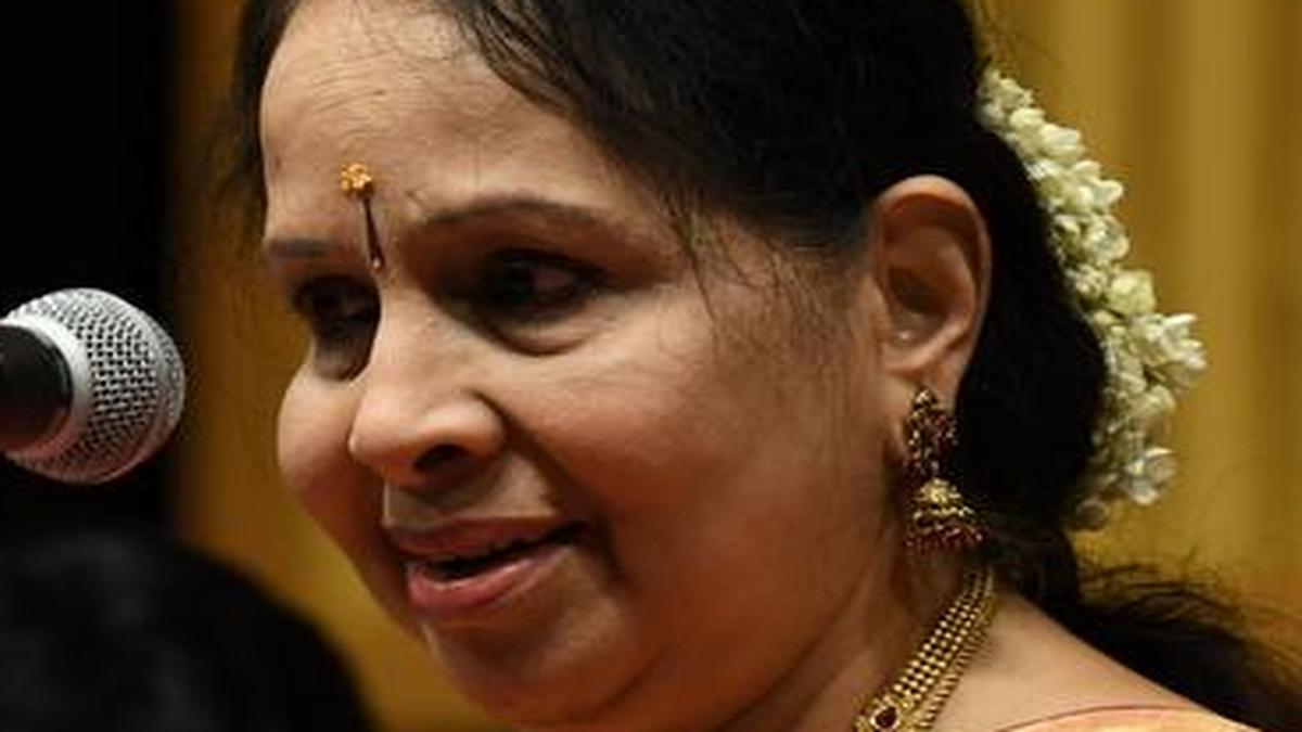 Raji Gopalakrishnan touches the soul with her music - The Hindu