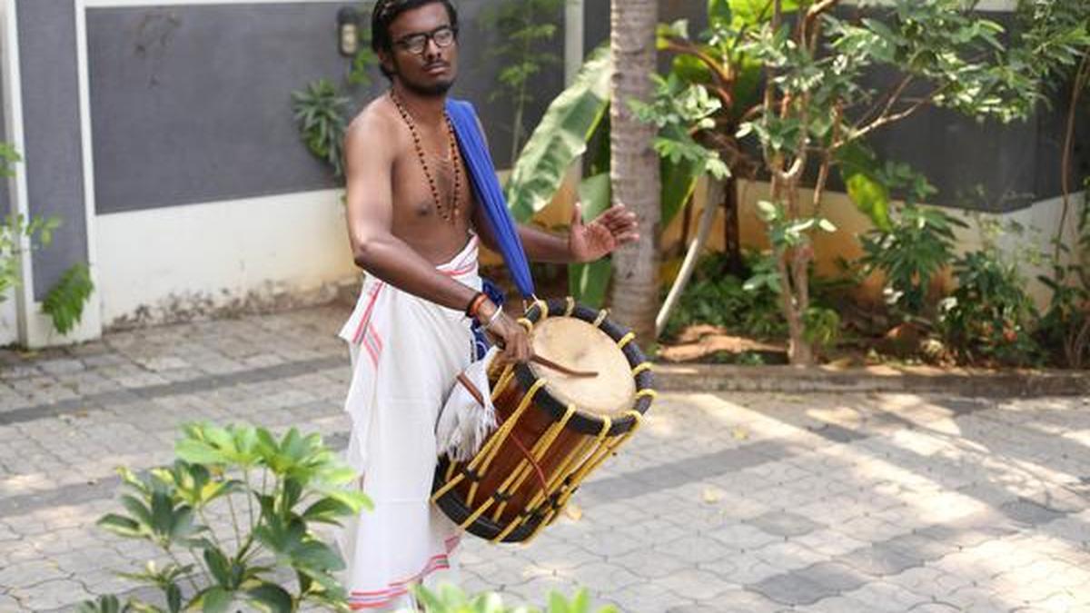 Drawn to the chenda - The Hindu