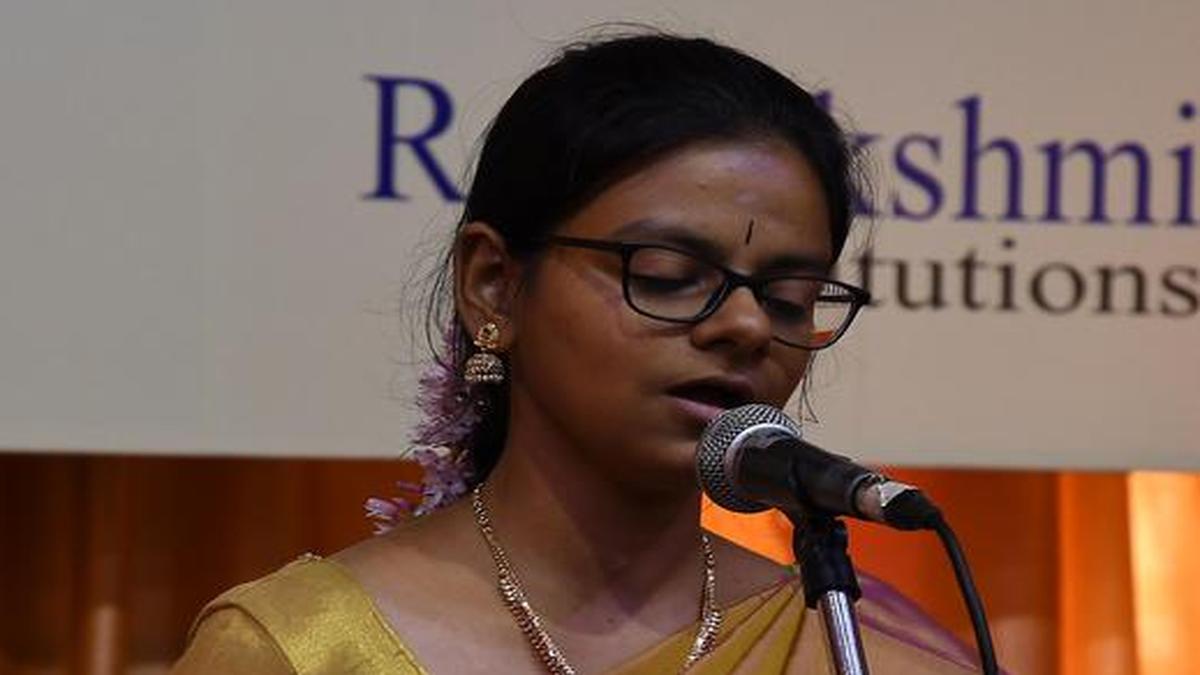 Dharini sings with clarity - The Hindu