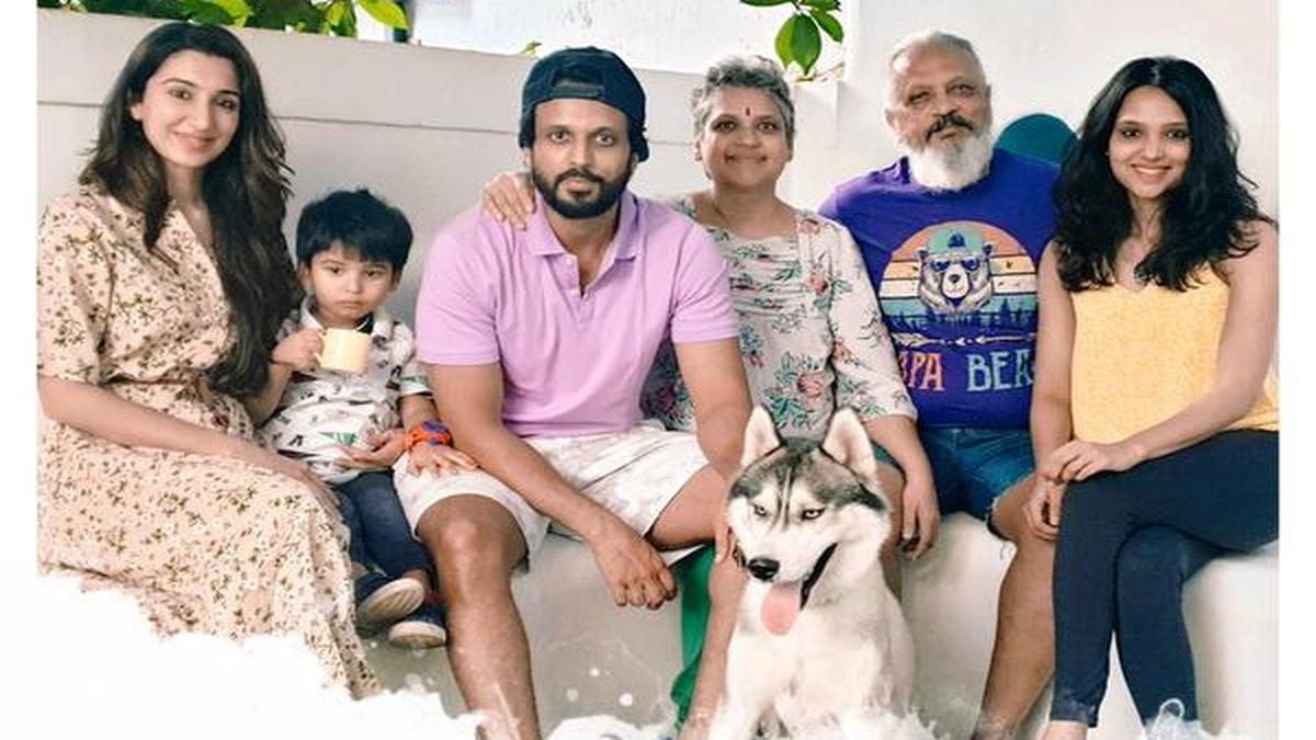 Aadarsh Balakrishna’s ‘The karona rap’ is a fun, family video - The Hindu