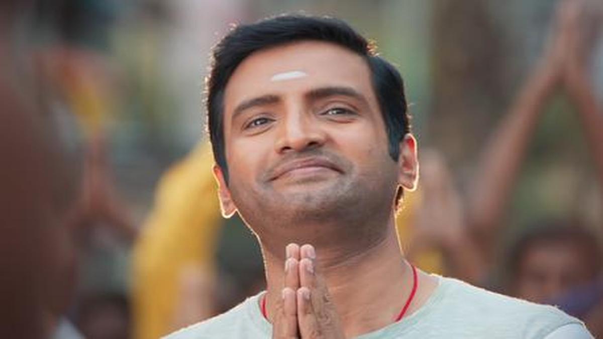 ‘Sabapathy’ movie review: Santhanam’s latest has an exciting plot but ...