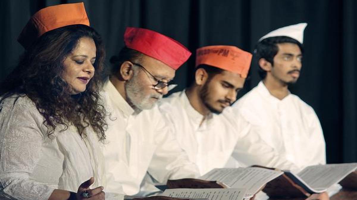 Topi ki dastaan will be staged in Hyderabad - The Hindu