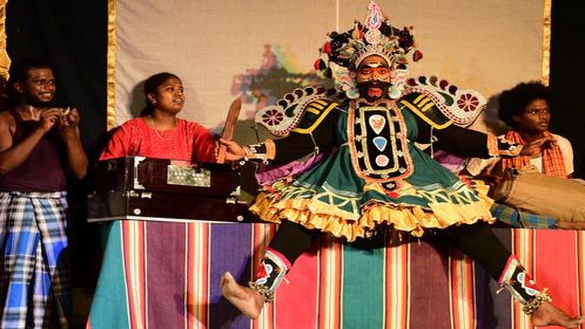 A review of the Therukoothu-based play Adavu - The Hindu