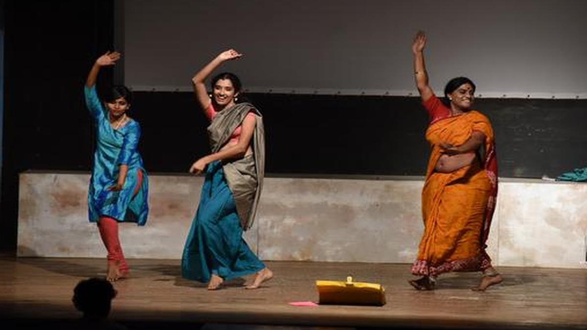 An interview with actor Dharanidharan on his award-winning role in ...