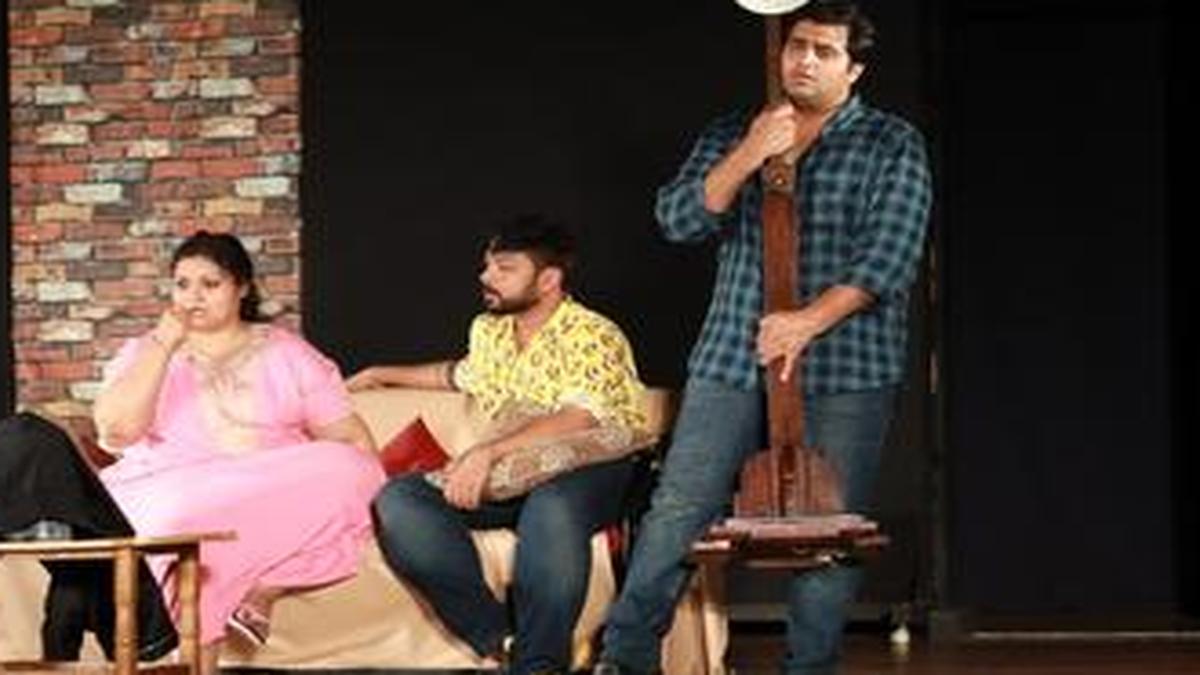 Theatre Review: ‘Andhere Mein’ : a dark comedy – quite literally! - The ...