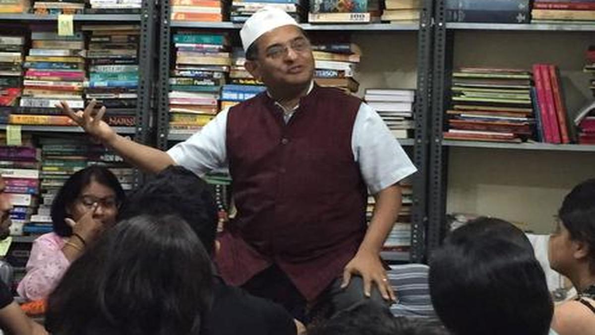 Storyteller Chetan Shetty on why he chose Girish Karnad’s Nagamandala ...