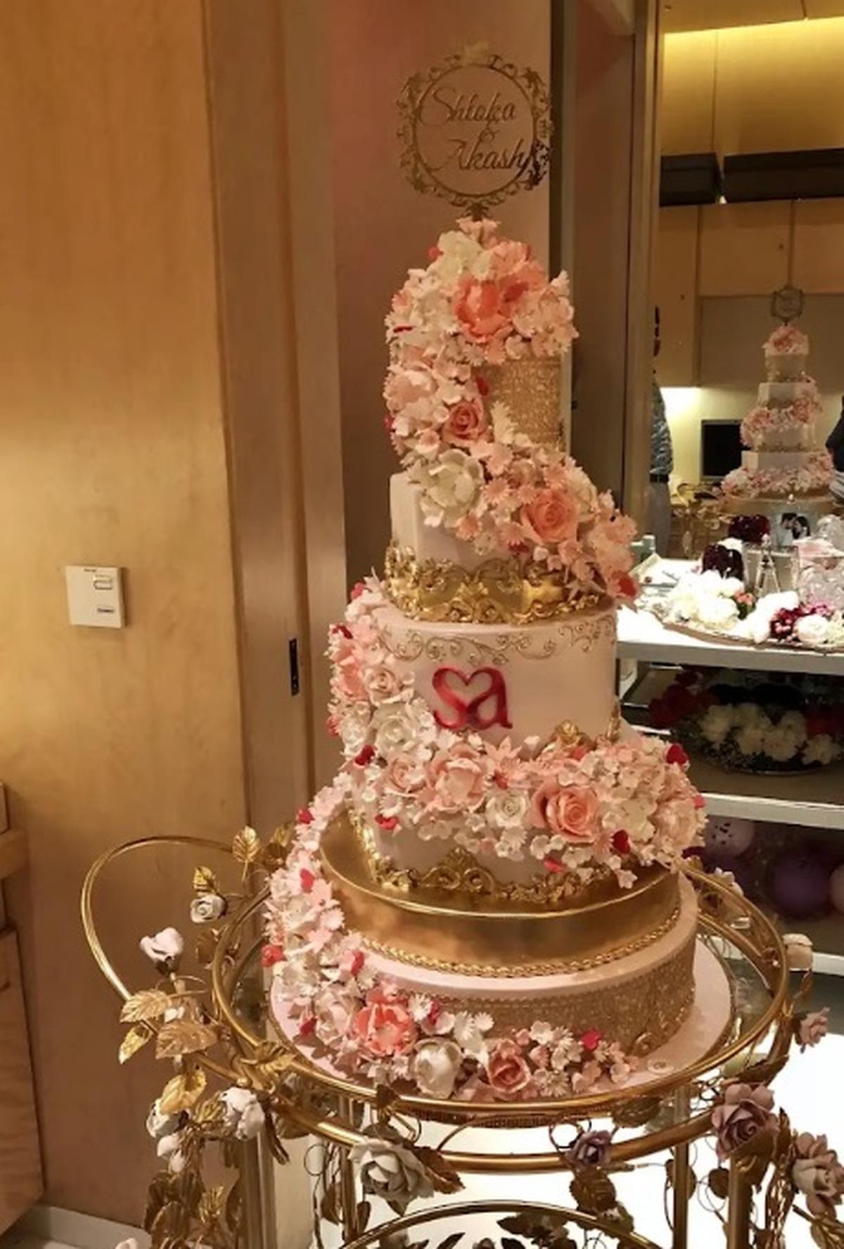 Bunty Mahajan, known for designer cakes and celeb clients, brings ...