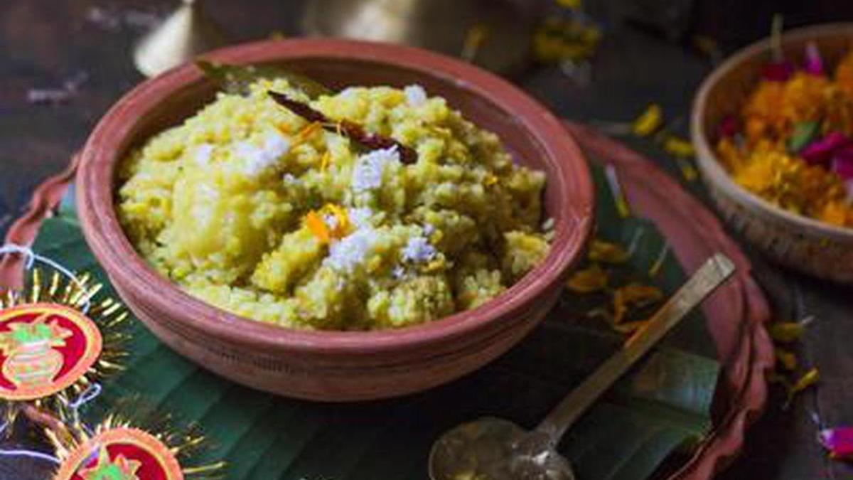 Recipe to make Ashtami special Khichuri bhog - The Hindu